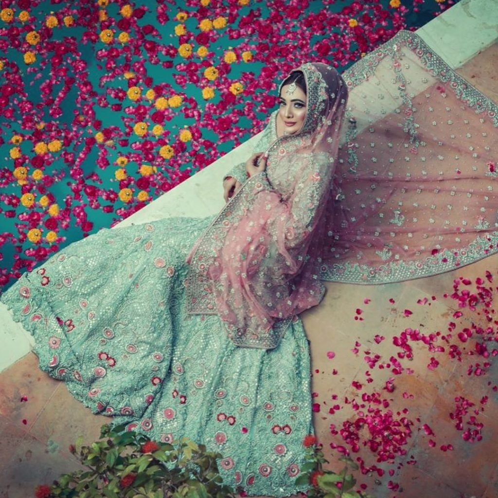 Suzain Fatima Transforms Herself Into a Glamorous Bride [Pictures] - Lens