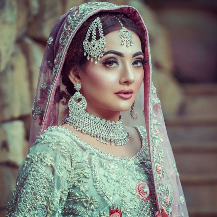 Suzain Fatima Transforms Herself Into a Glamorous Bride [Pictures] - Lens
