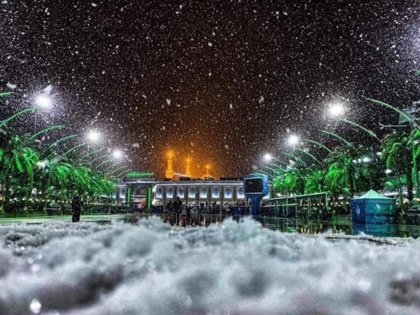 1st Snowfall in Iraq Turns Karbala into Winter Wonderland [Pictures] - Lens