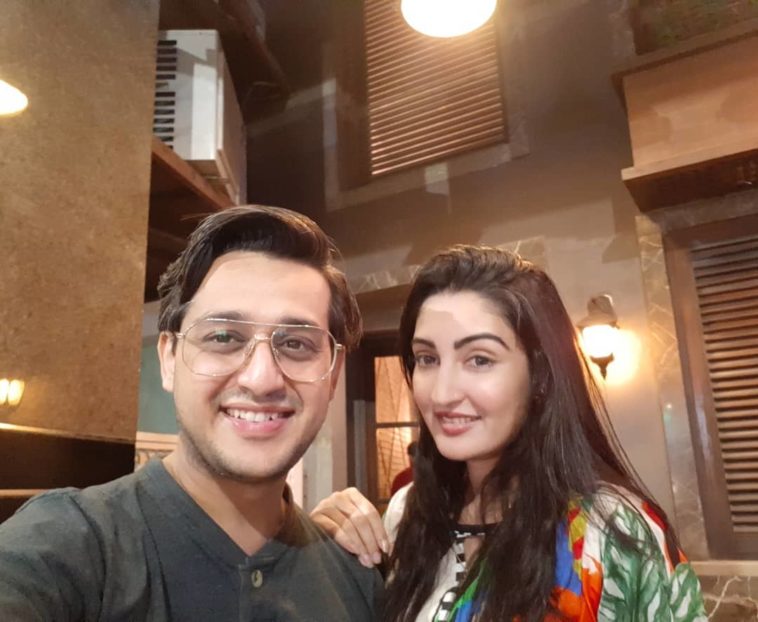 Cute Moments Between Syed Shafaat Ali & His Family [Pictures] - Lens
