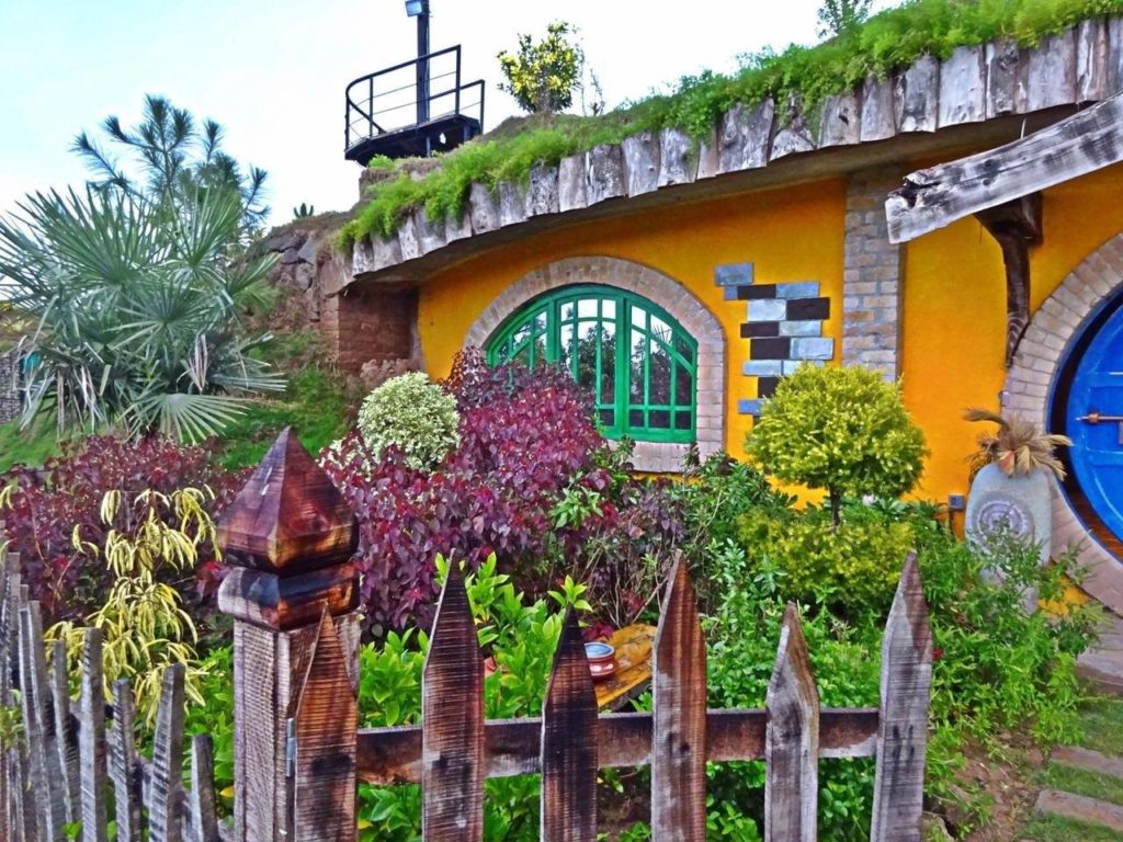 Hobbit Fans Can Now Buy These Little Homes in Islamabad [Pictures] - Lens