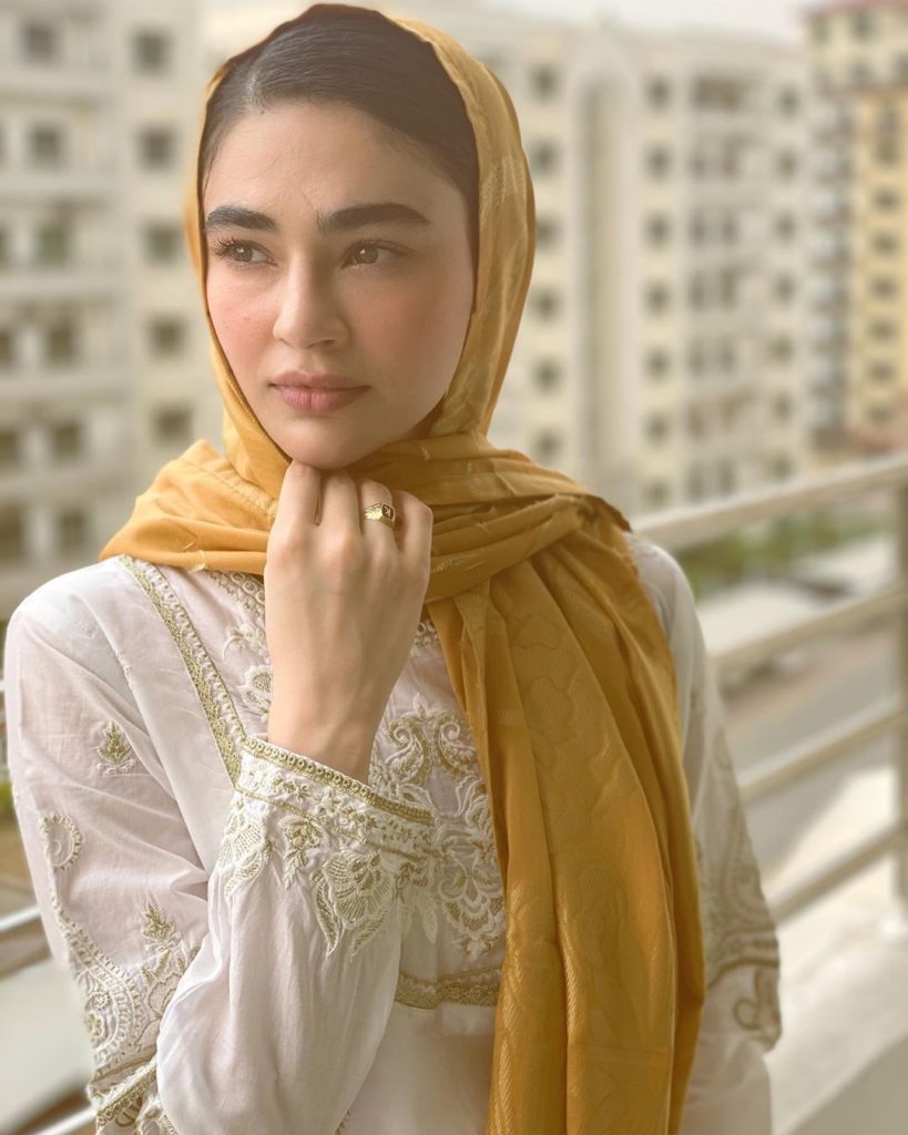 Saheefa Jabbar Is Mesmerizing In These Minimalist Designs - Lens
