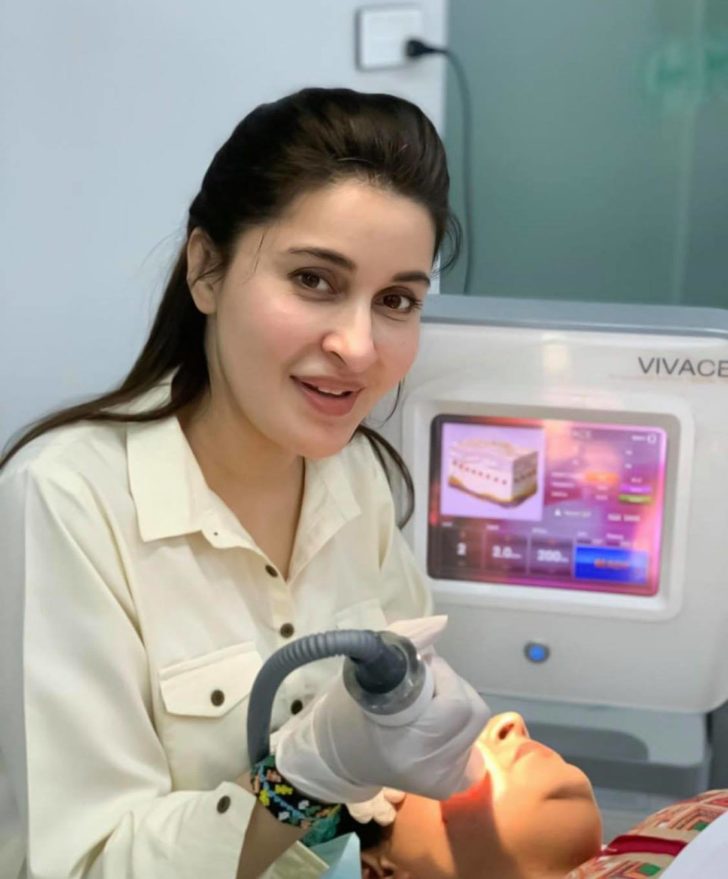 Did You Know These Pakistani Celebrities Are Also Certified Doctors? - Lens