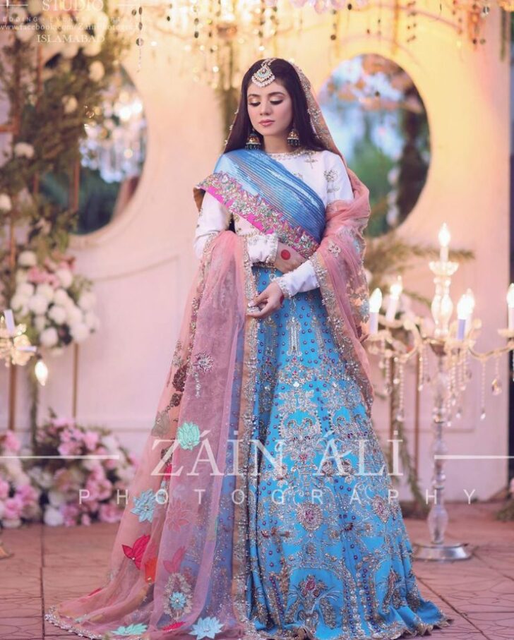 Areeka Haq Steals The Spotlight [Pictures] - Lens