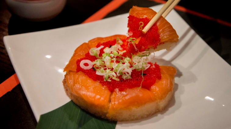 This Japanese Pizza Will Blow Your Mind [Pictures] - Lens