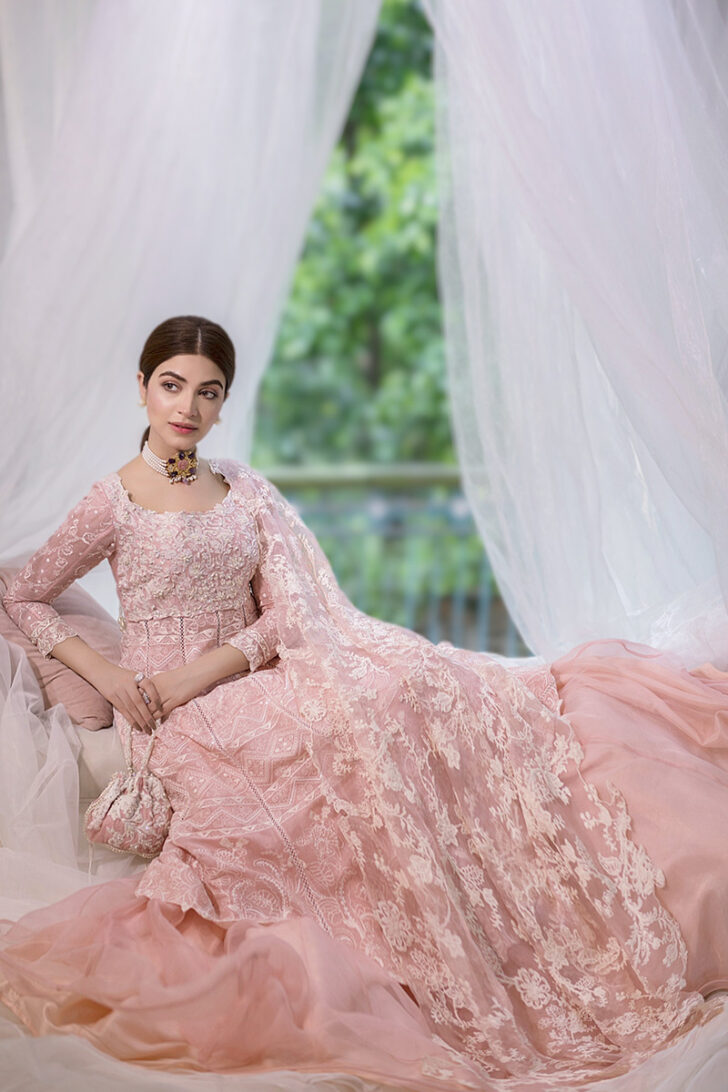 Kinza Hashmi Looks Dreamy in Zainab Salman's Nikkah Collection ...