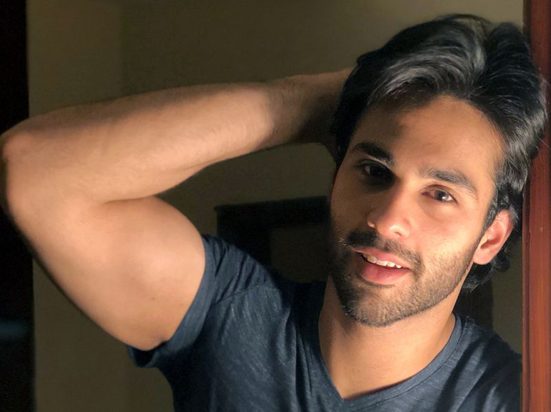 Ameer Gillani Gives Details of His Personal Life & Career [Video] - Lens