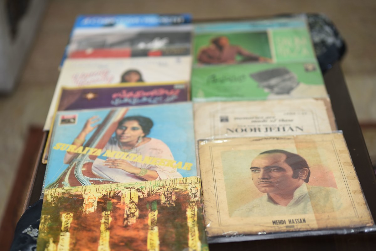 Meet The Pakistani Man Who Owns 15,000 Vinyl Records - Lens