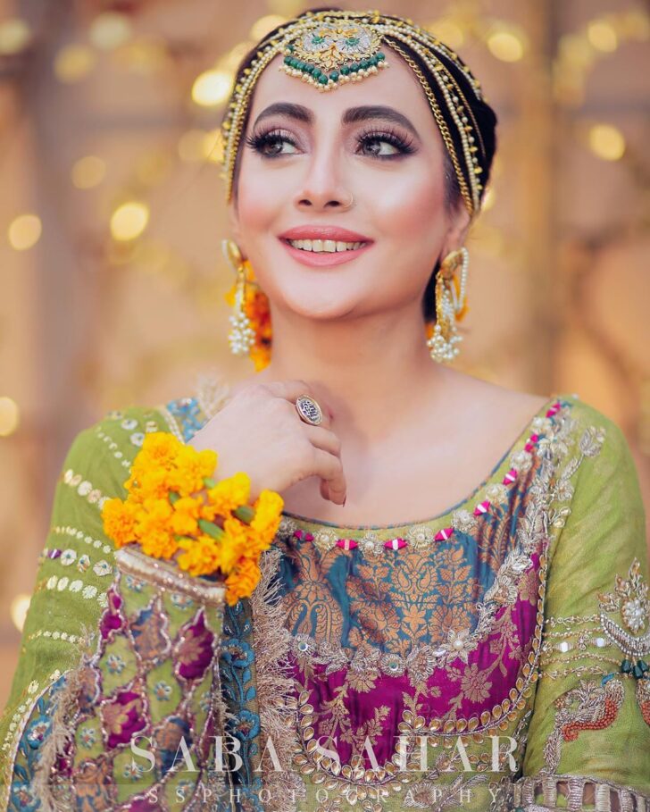 Suzain Fatima Dazzles Everyone With Latest Bridal Shoot [Pictures] - Lens