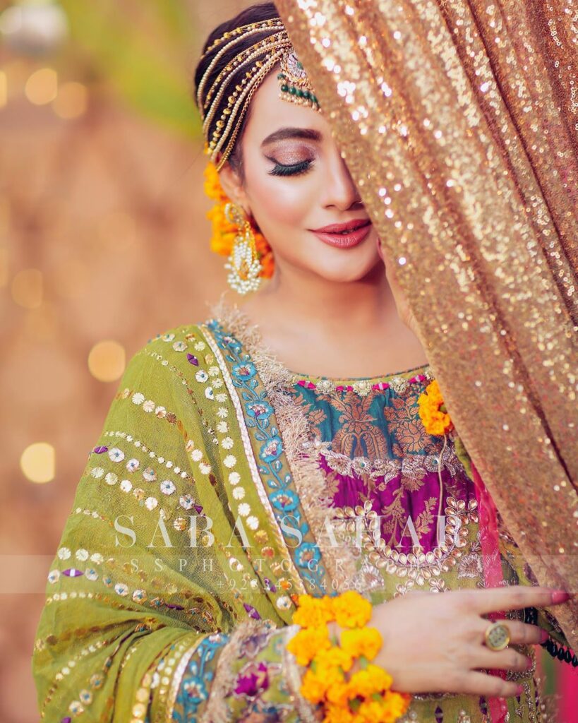Suzain Fatima Dazzles Everyone With Latest Bridal Shoot [Pictures] - Lens