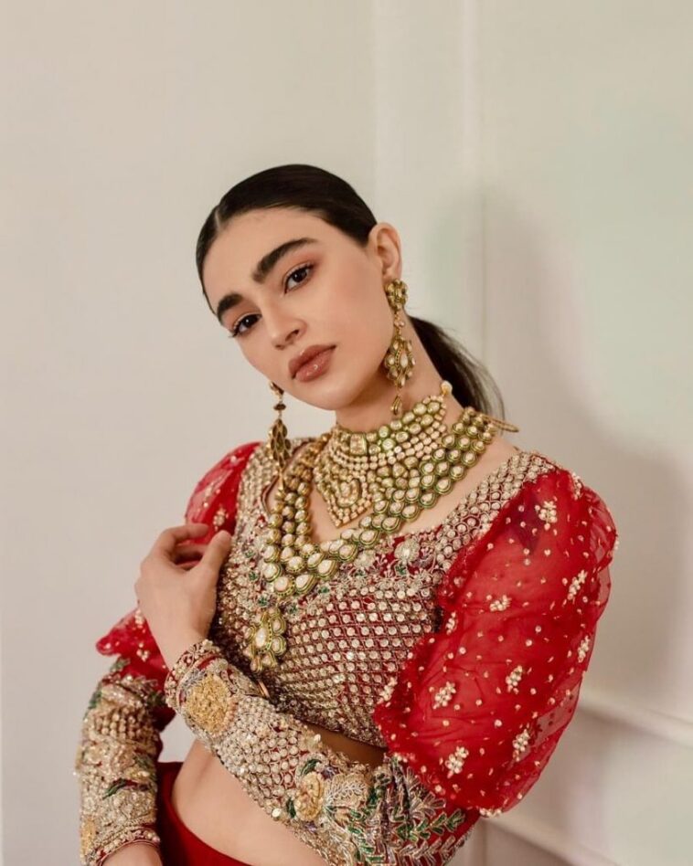 Saheefa Jabbar Impresses Us with Royal Bridal Shoot [Pictures] - Lens