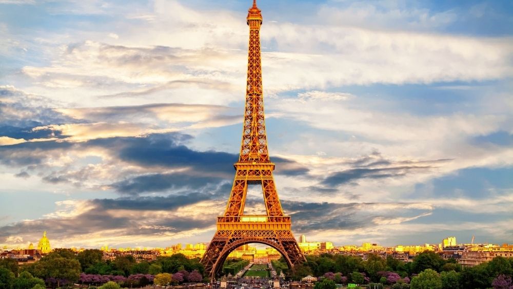 A Pakistani Developer is Bringing Paris to Pakistan - Lens