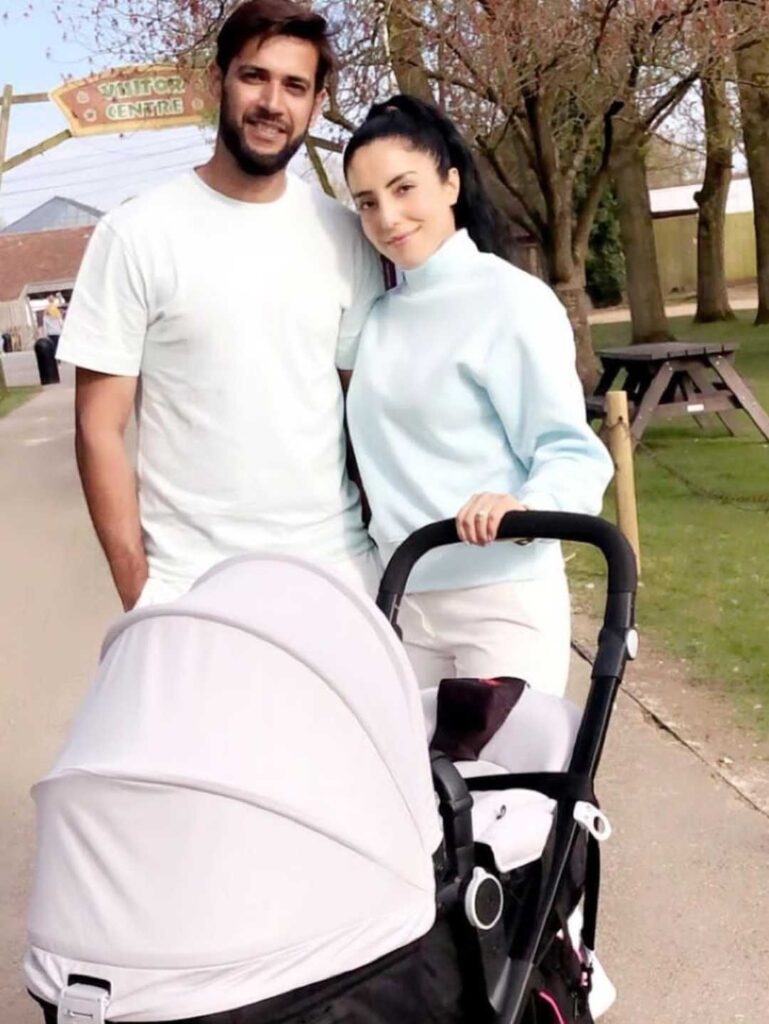 Family Bliss: Imad Wasim Takes a Fun Trip to the Zoo with Daughter - Lens