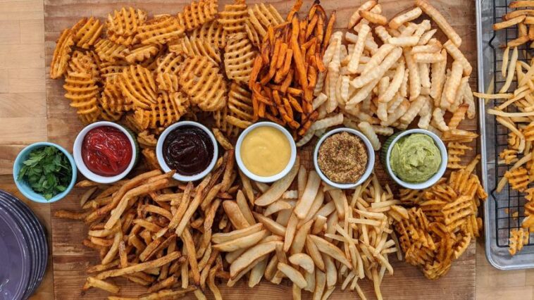 NYC Restaurant Sets New World Record With $200 French Fries Dish - Lens