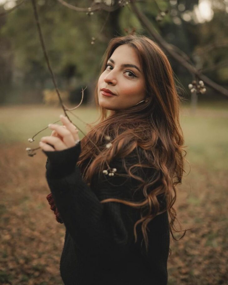 Dananeer Mobeen Gives Post-Summer Vibes In Casual Wear - Lens