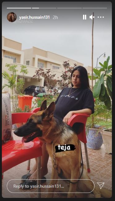 Iqra Aziz Is Rocking That Pregnancy Glow In a Recent Snap - Lens