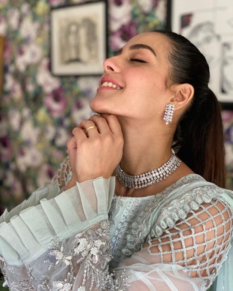 Iqra Aziz Steals the Spotlight In a Pastel Attire [In Pictures] - Lens