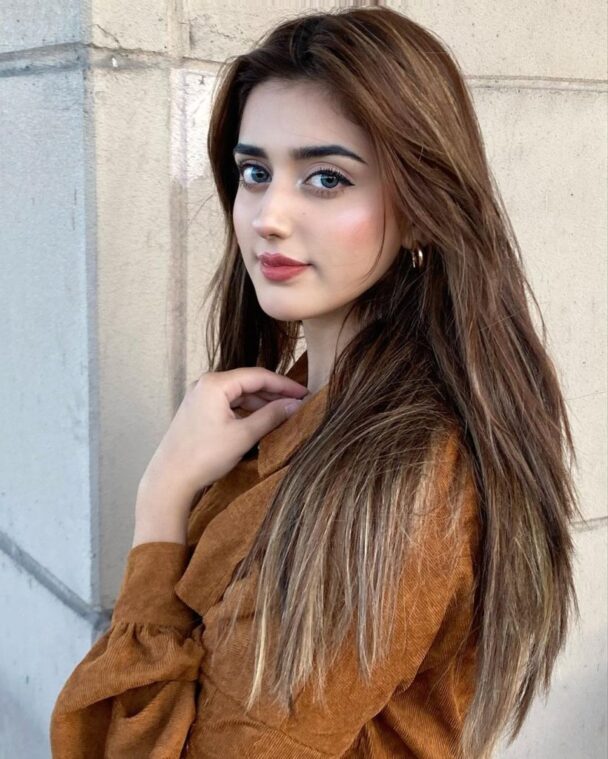 Sneak Peek Inside Glitzy Birthday Party of Jannat Mirza [Pictures] - Lens