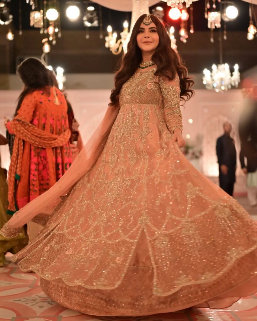 Nida Yasir Twrils In Gorgeous Peach Attire [Pictures] - Lens