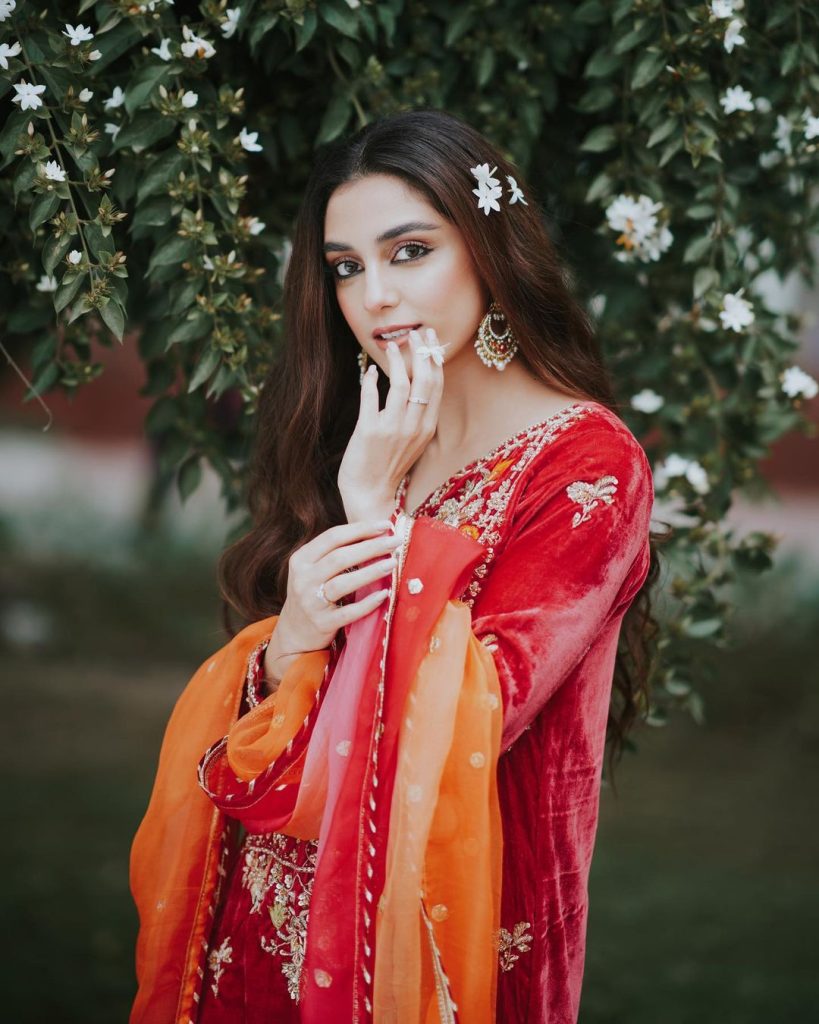 Maya Ali Oozes Glamour In This Pretty Outfit [Pictures] - Lens