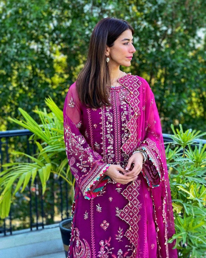 Syra Yousuf and Sana Javed in Magenta – But Who Wore It Better ...