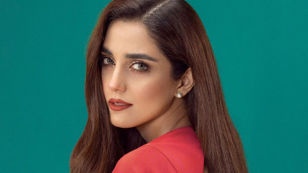 Maya Ali Oozes Glamour In This Pretty Outfit [Pictures] - Lens