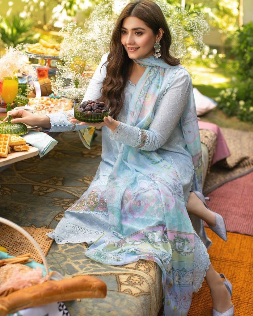 Dur-e-Fishan Saleem Turns Up The Heat In Haute Black Attire - Lens