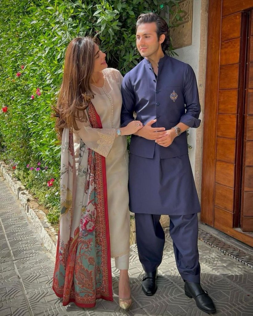 Perfect Together: Sadaf Kanwal And Shahroz Sabzwari Celebrate Wedding ...