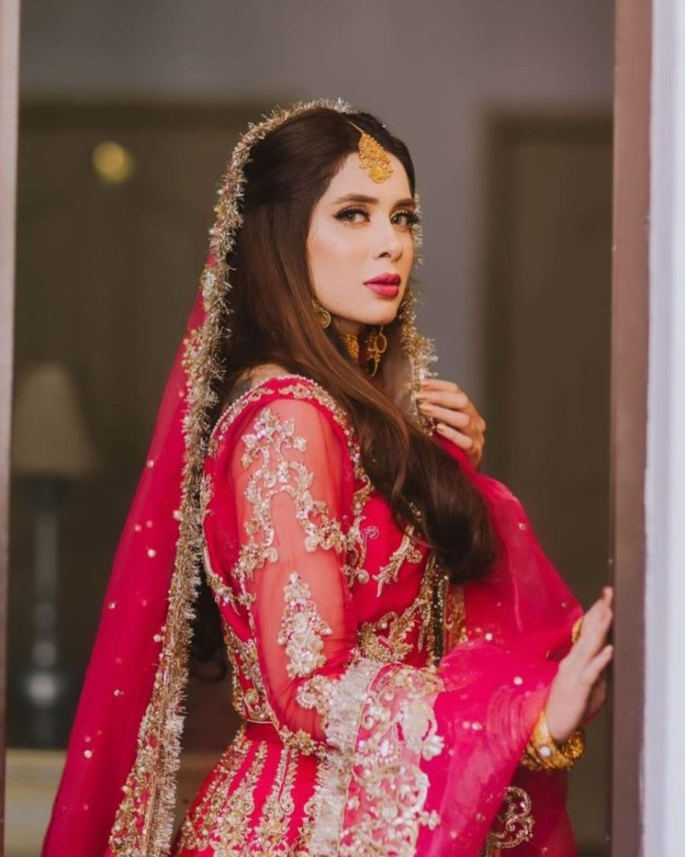 Azekah Daniel Looks Dazzling In Crimson Bridal Jora [Pictures] - Lens