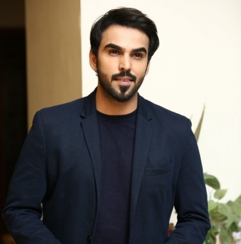'Jo Bichar Gaye' Famed Rana Majid Intimate Engagement Event [Pictures ...
