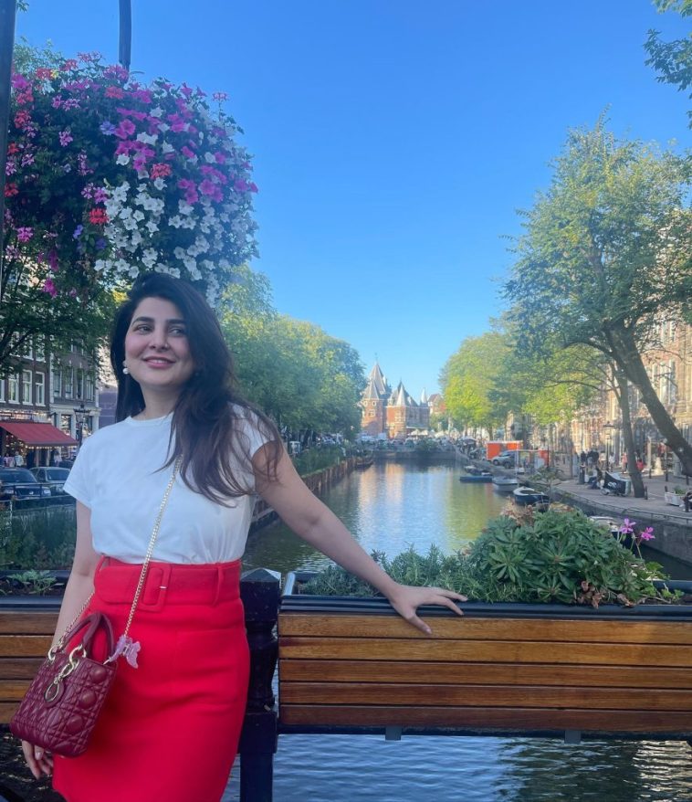Areeba Habib Spotted Exploring The Streets Of Amsterdam In Style - Lens