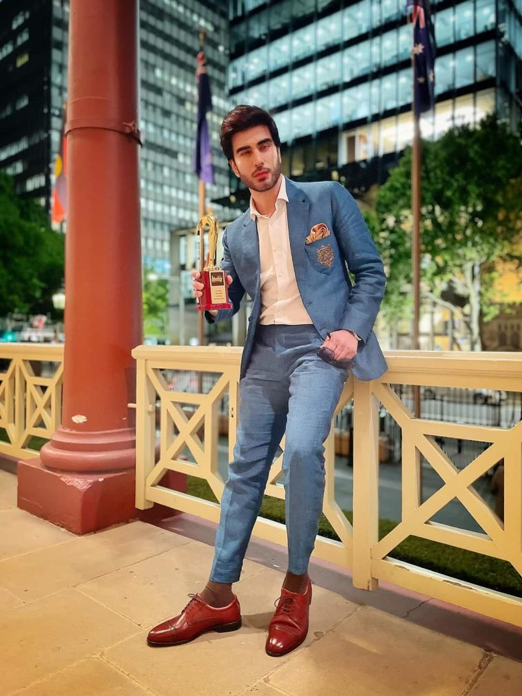 Fans Are Not Digging Imran Abbas's 'Chota Chadda' Style [Images] - Lens