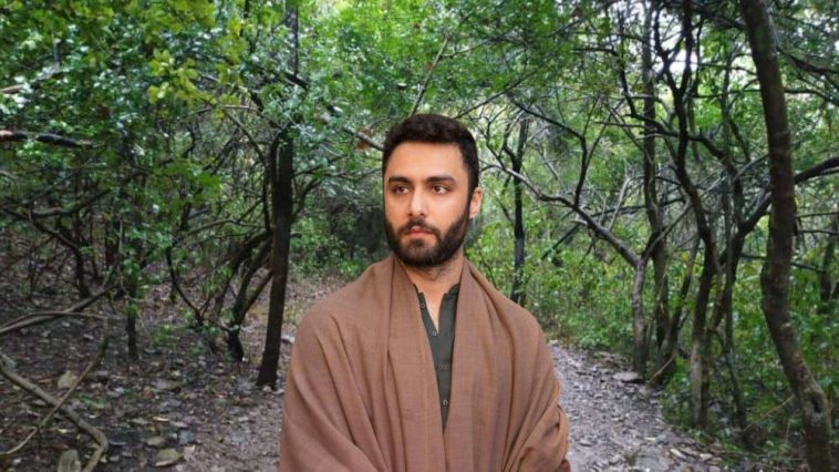 Trending: Ahmed Ali Akbar Experiences Real Scary Stranger Things on ...