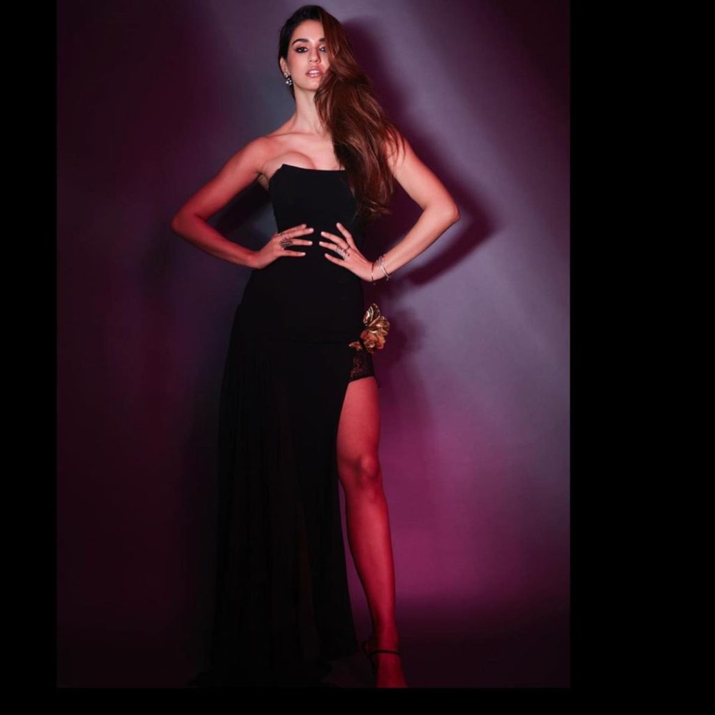 Disha Patani's Video in See-Through Slinky Outfit Sets Internet on Fire ...