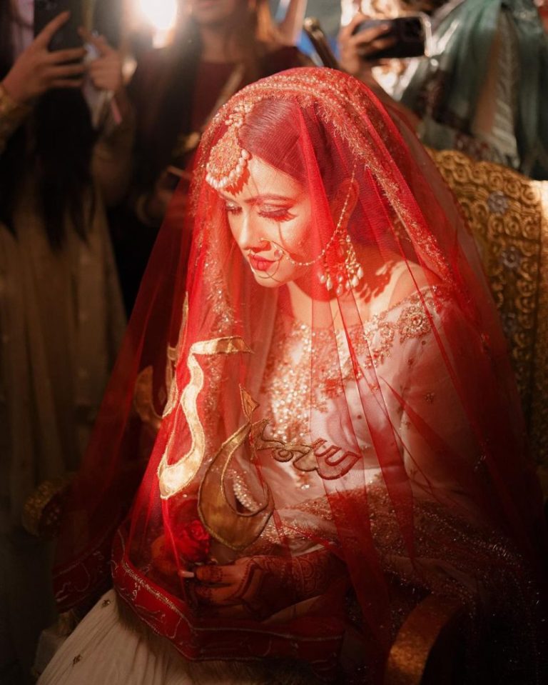 TikToker Sehar Hayat's Delightful Dance for Her Groom Wins Hearts ...
