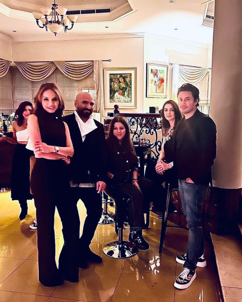 Sarwat Gilani, Ayesha Omar and Ali Zafar Meet Bollywood Legend Javed ...