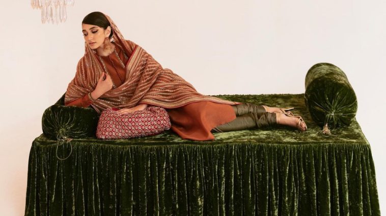 Mamya Shajaffar Dazzles Fans With Indian Traditional Dance Moves [Video ...