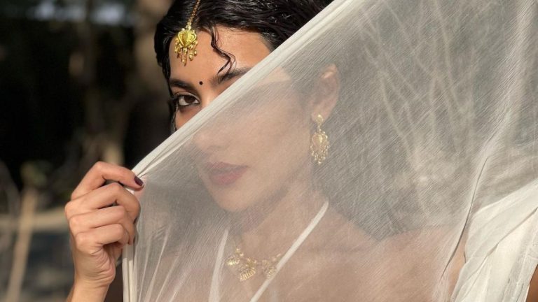 Eman Suleman Raises Temperatures in South Indian Style Bold White Saree ...