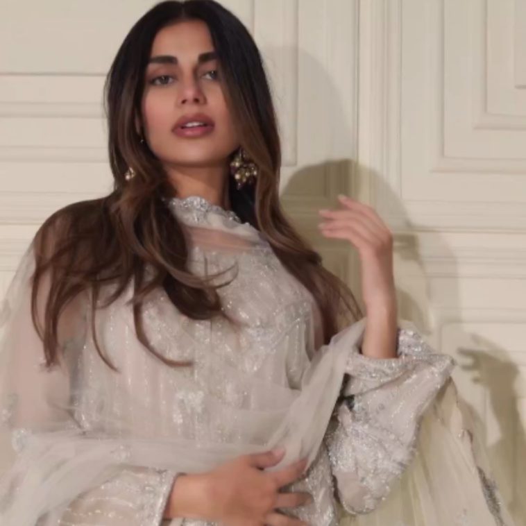 Sadaf Kanwal is Effortlessly Elegant in Translucent Jora - Lens