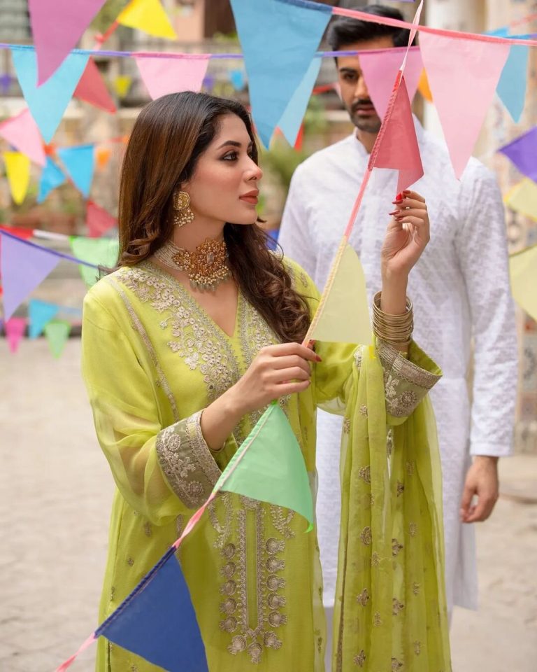 Azekah Daniel Drops Jaws in Mint Green Ethnic Jora [Pictures] - Lens