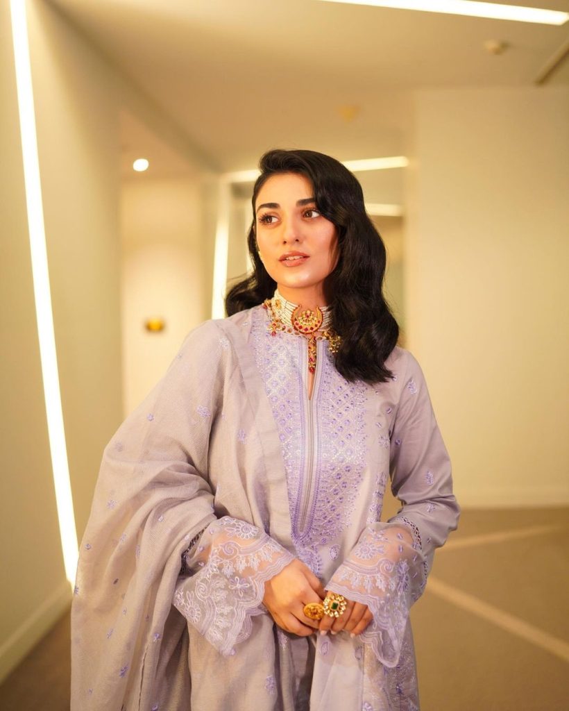 Sarah Khan Looks Absolutely Gorgeous in Lilac Embroidered Jora - Lens