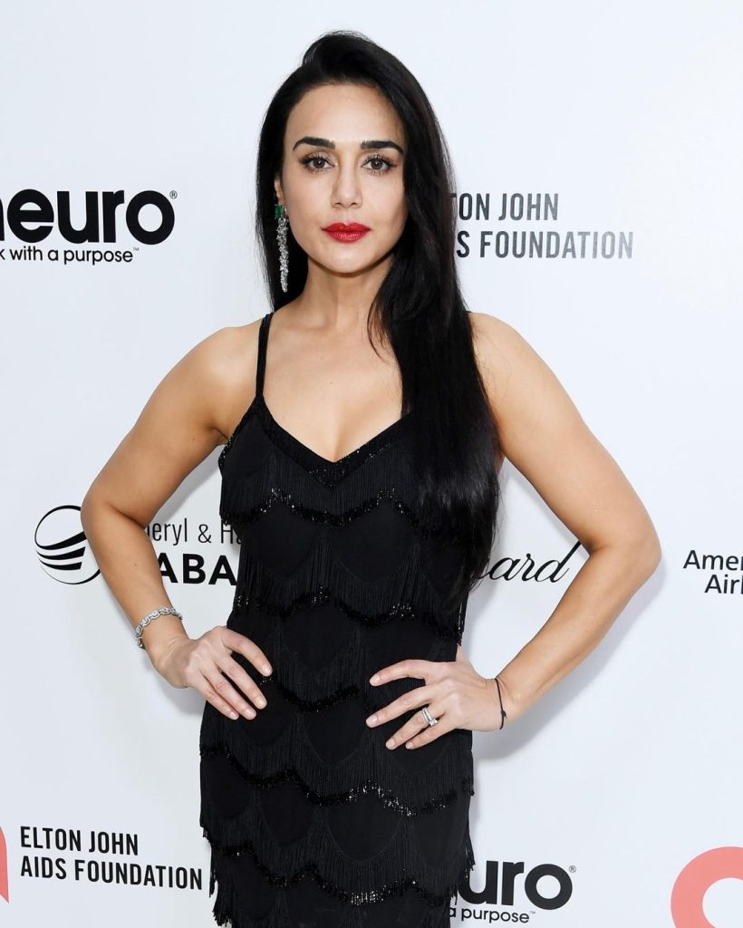 Preity Zinta Wows Fans in Glamorous Christian Dior Dress [Pictures] - Lens