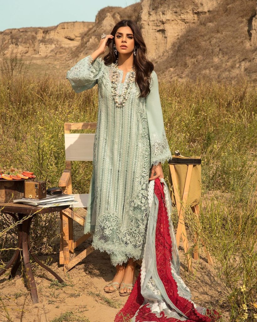 Sanam Saeed Redefines Elegance in Traditional Jora [Pictures] - Lens