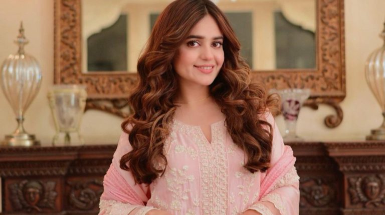 Sumbul Iqbal Khan Is a Stunner in Pink Ethnic Wear [Pictures] - Lens