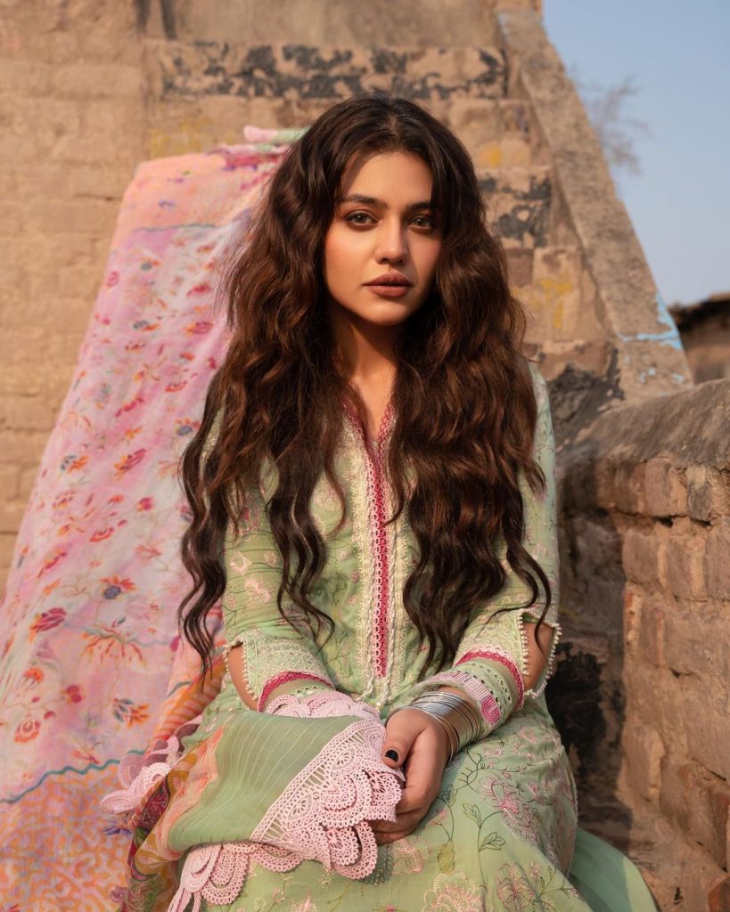 Zara Noor Abbas Drops Jaws in Mint Green Ethnic Wear - Lens