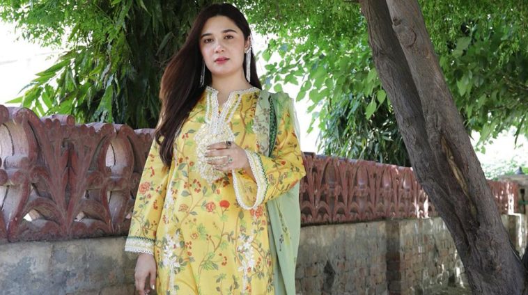 Social Media Sensation Merium Pervaiz Dazzles in Sable Vogue Shoot - Lens