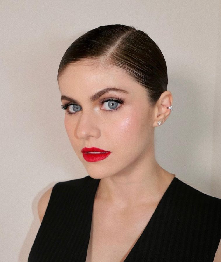 Alexandra Daddario Channels Menswear Inspiration in Sleek Dior Suit ...