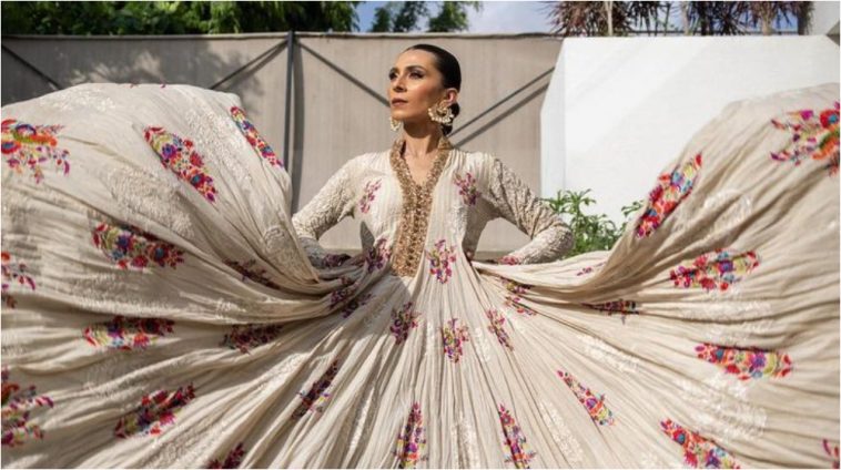Designer Feeha Jamshed Twirls Gracefully in Umar Saeed Couture - Lens