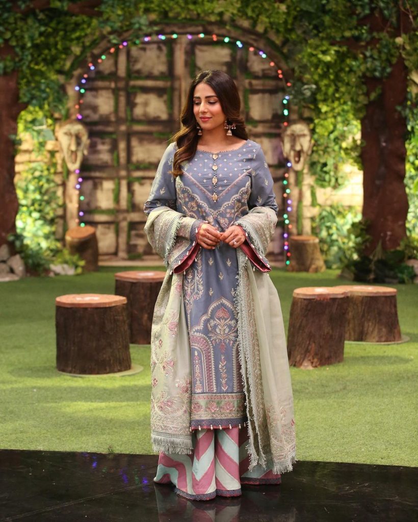The Timeless Elegance of Ushna Shah in Traditional Wear [Pictures] - Lens