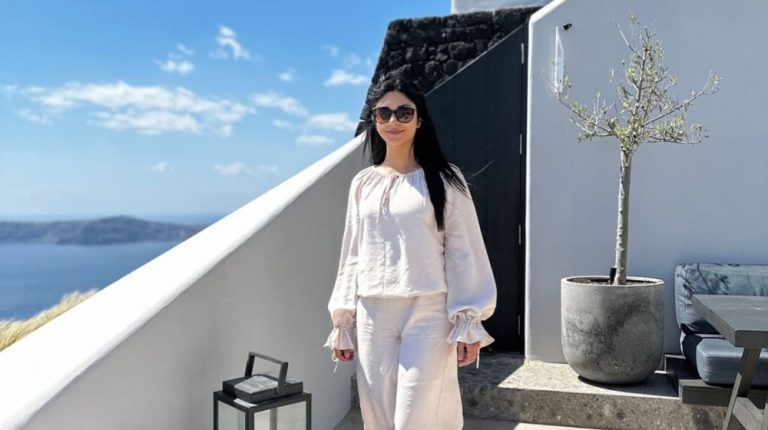 Aisha Zafar Khan's Magical Vacation Video From Santorini Goes Viral - Lens